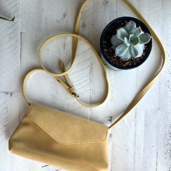 Universal Thread | Bags | Universal Threads Crossbody Mustard Yellow ...